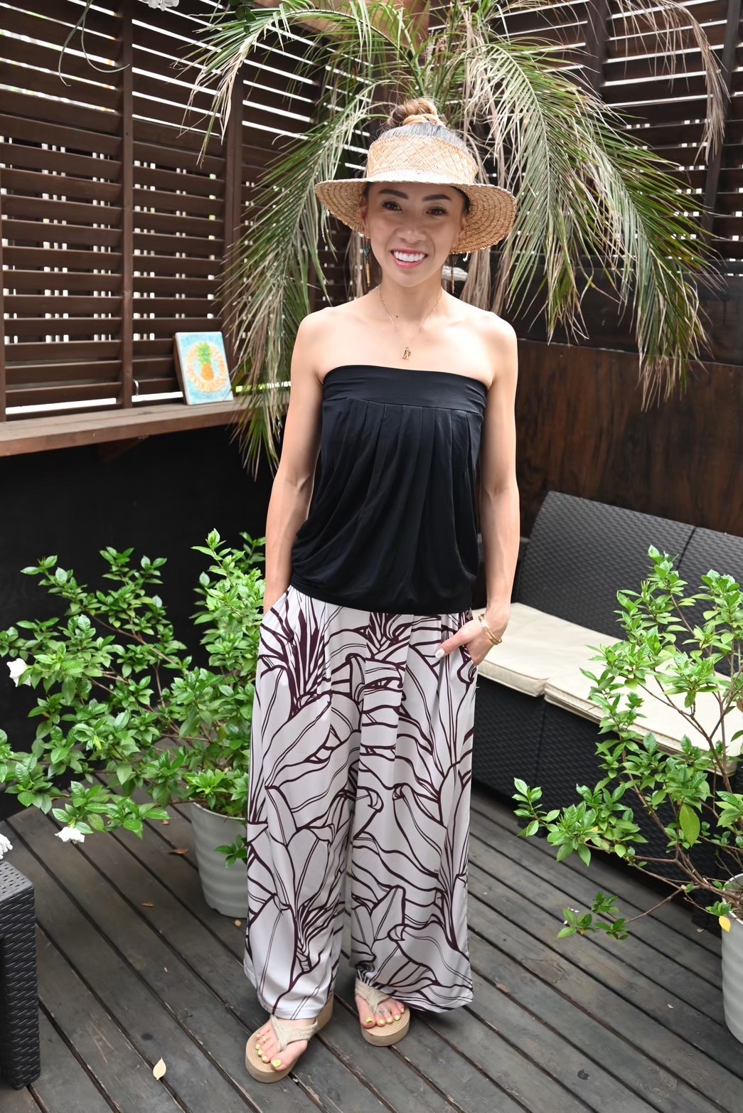 KUOP‐2025‐NWPH‐KKNEWワイドパンツ ティーリーフ柄 ホワイトデイジー×テラコッタ | NANALU